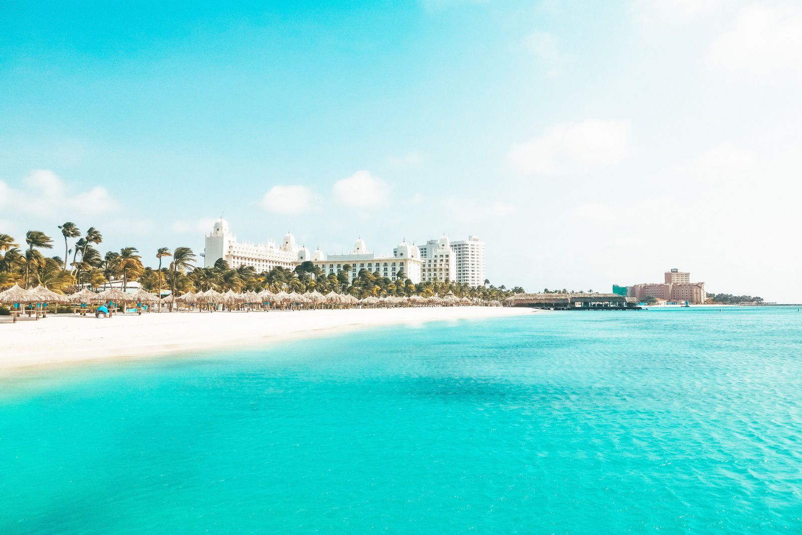 Stay connected with a Aruba eSIM | 4G | Tier 1 network coverage – Wizz ...